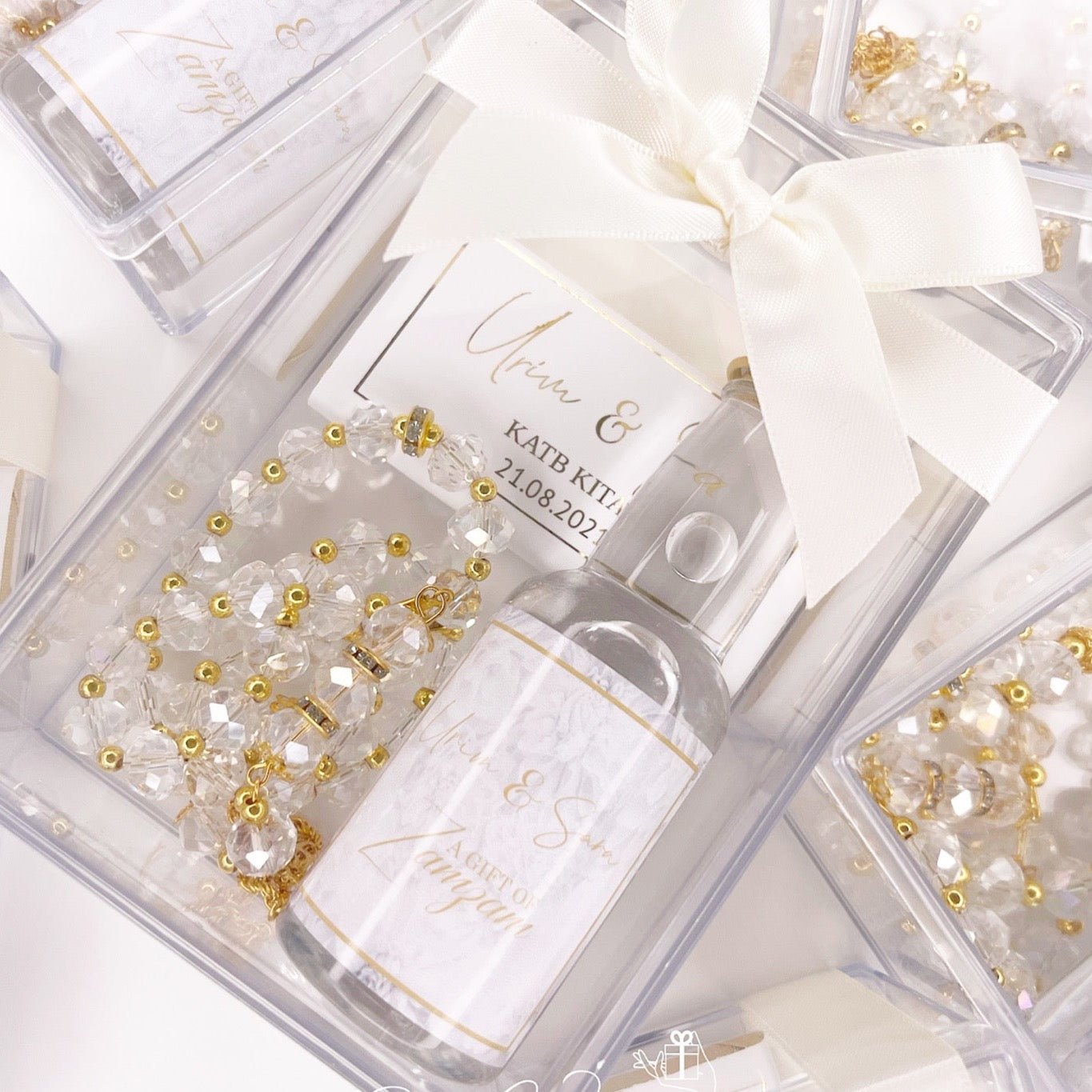 Acrylic Zamzam & Masbaha Box – A Simple Favour